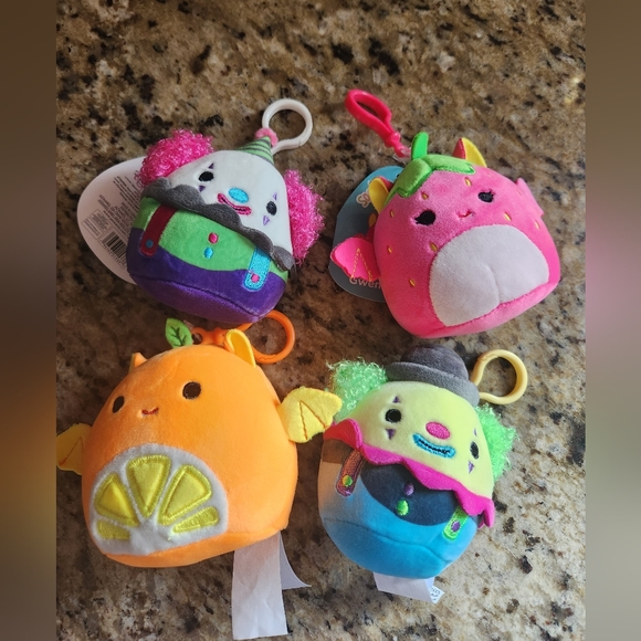 Squishmallows | Toys | Squishmallows Claires Exclusive Blacklight Clips ...